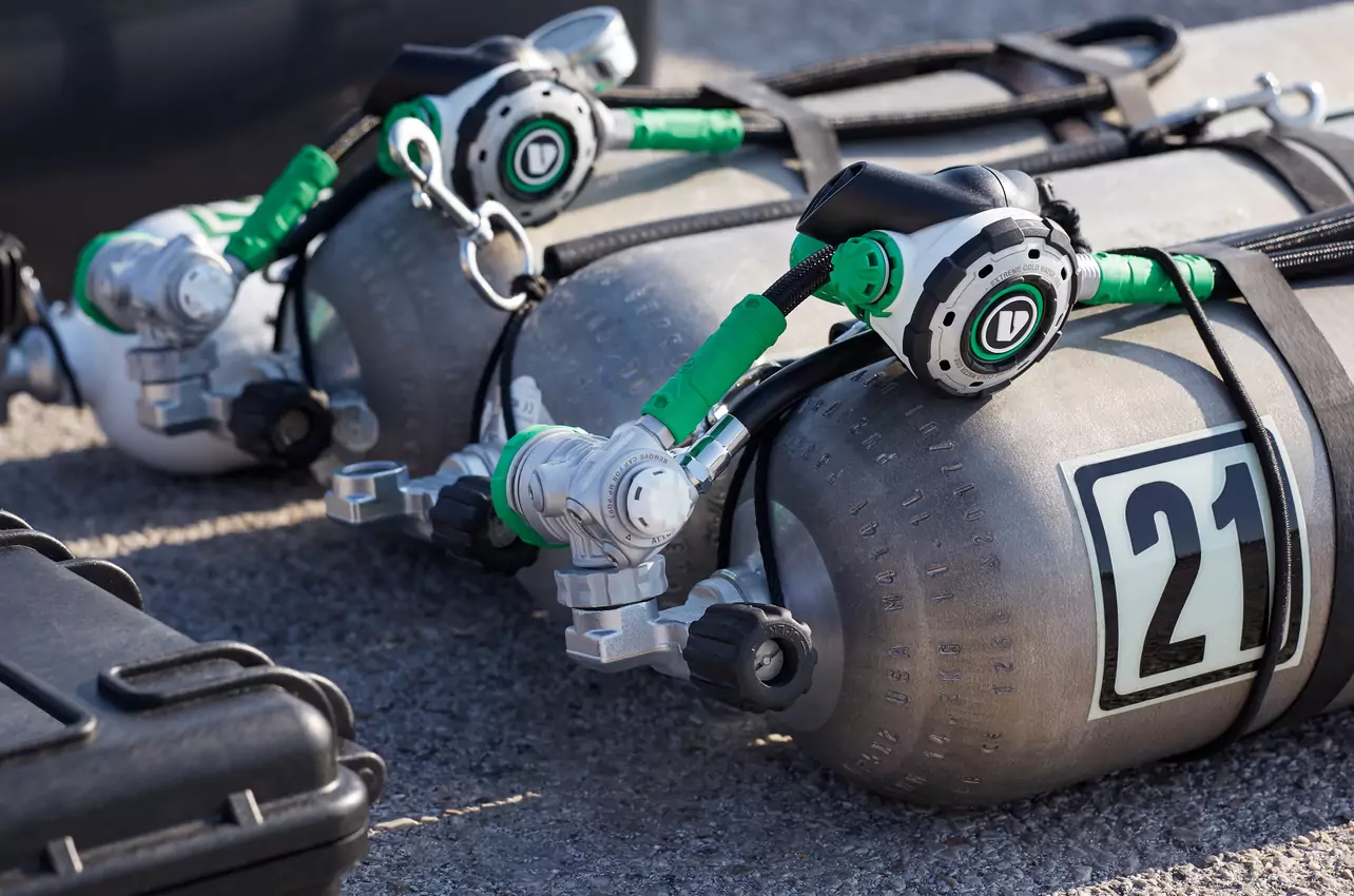 Technical Diving Stage Cylinders - DirDirect